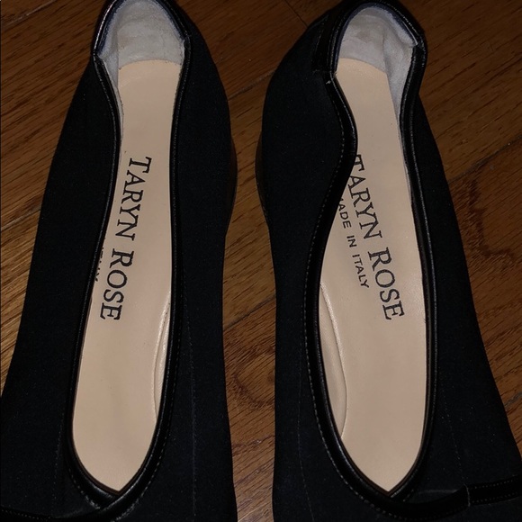 Taryn Rose | Shoes | Rare Taryn Rose Luxury Intelligence Tech Shoes ...